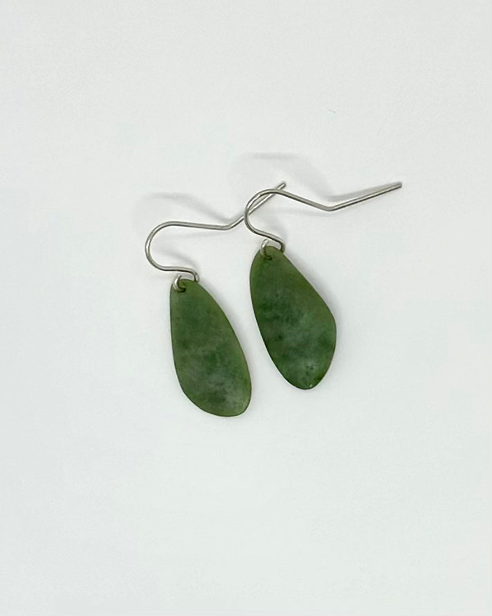 Pounamu | Greenstone Teardrop Earrings – The Fantail House