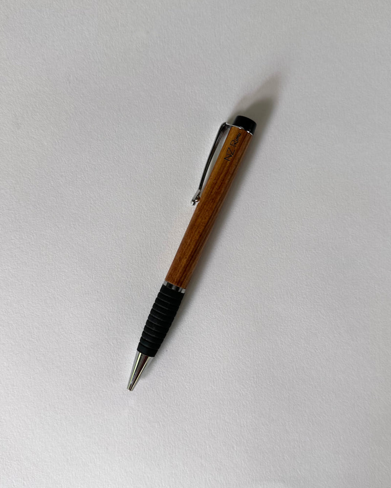 Native Wood Pen Rimu - Rubber Trim – The Fantail House
