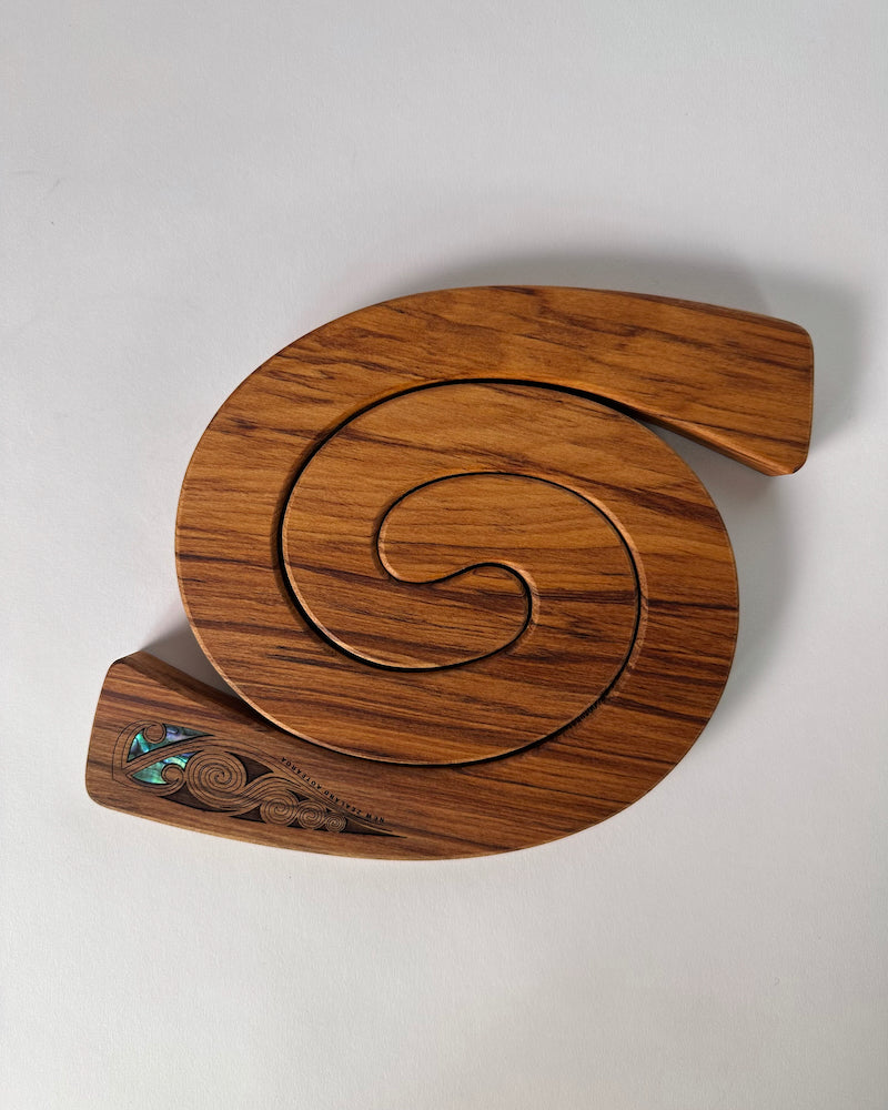 Rimu Wooden Table Mat with Paua Shell - Maori Heritage Design – The ...
